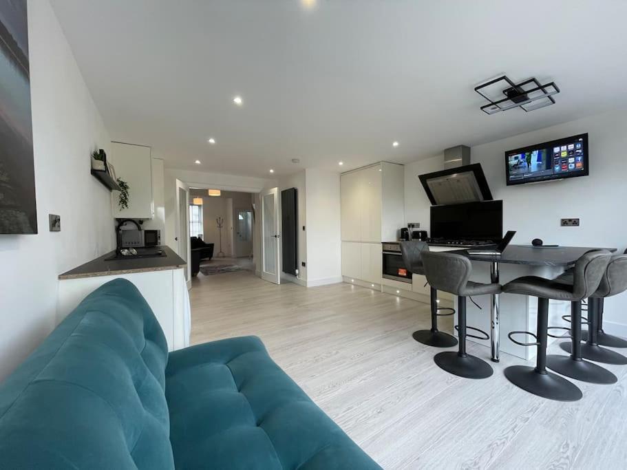 Holyhead central stay, Holyhead (updated prices 2026)