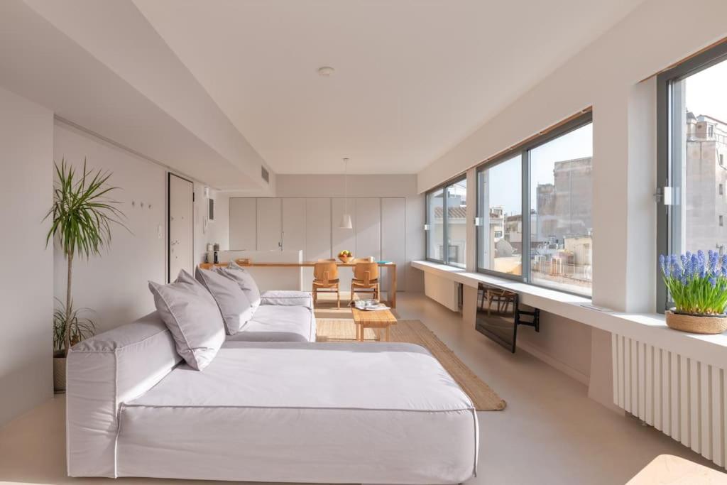 The HostMaster Lighthouse Aura, Athens (updated prices 2025)