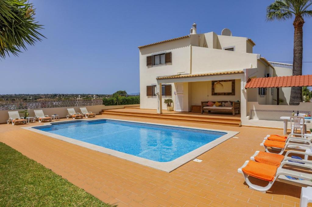 Villa Casa de Campo by Villa Plus, Pêra (updated prices 2025)