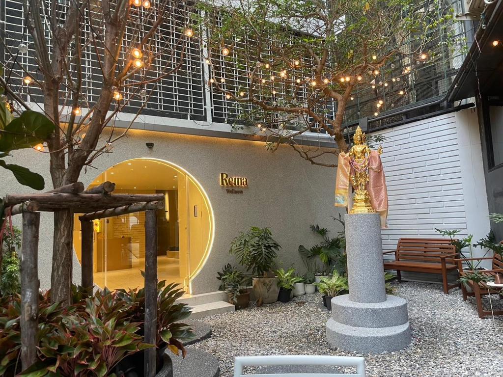 Rema residence China town, Bangkok (updated prices 2024)