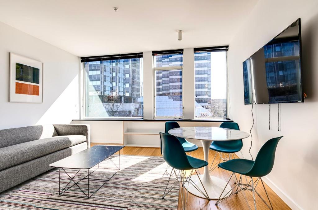 Vibrant Apartment Downtown - URB-3120, Stamford (updated prices 2025)