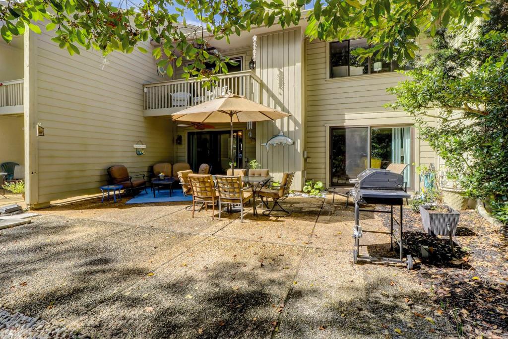 Sailmaster 42, Hilton Head Island (updated prices 2025)