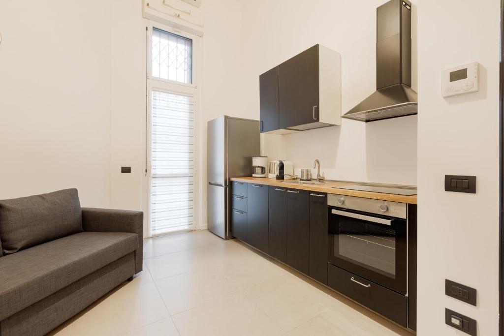 Cozy Corner with Balcony and Private Garage!, Milan (updated prices 2025)
