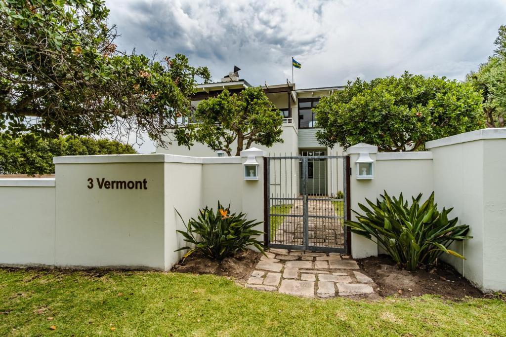 3 on Vermont, Hermanus (precios actualizados 2025)