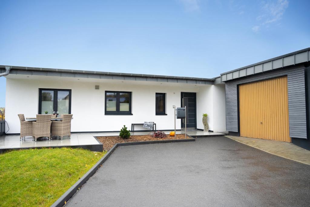 Ferienwohnung "iewer der Schaff" - KEINE Monteurzimmer, Burbach ...