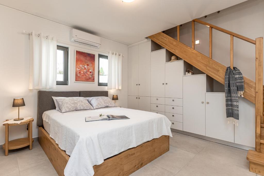 All senses studio, Naxos Chora (updated prices 2025)