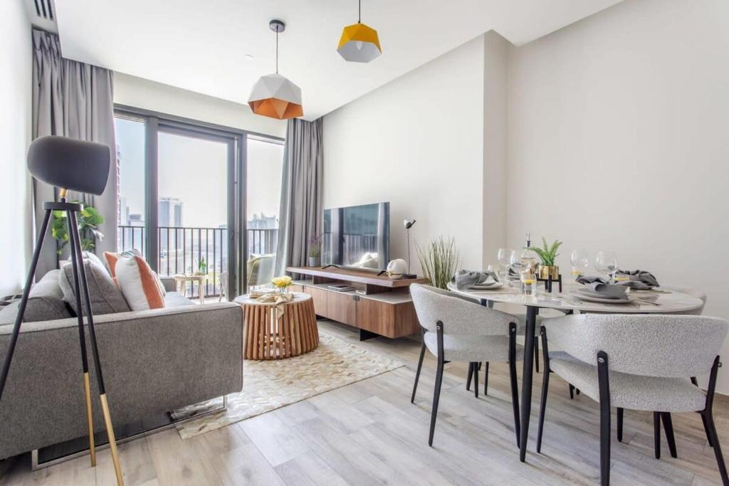 Honeycomb Capsule Hostel 5 min walk from Sharaf DG metro Station