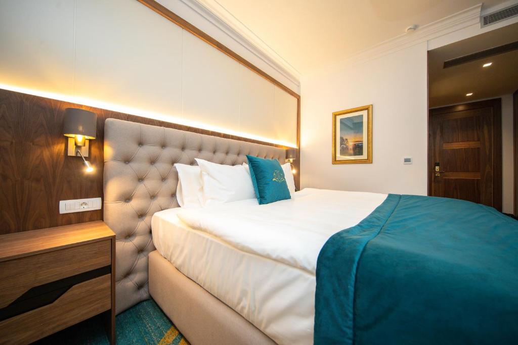 Grand Hotel Belushi, Boge (updated prices 2025)