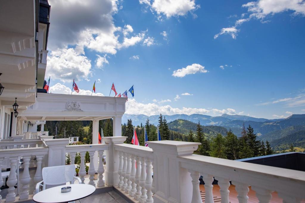 Grand Hotel Belushi, Boge (updated prices 2025)