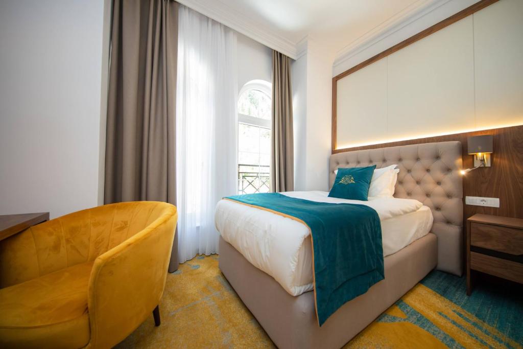 Grand Hotel Belushi, Boge (updated prices 2025)