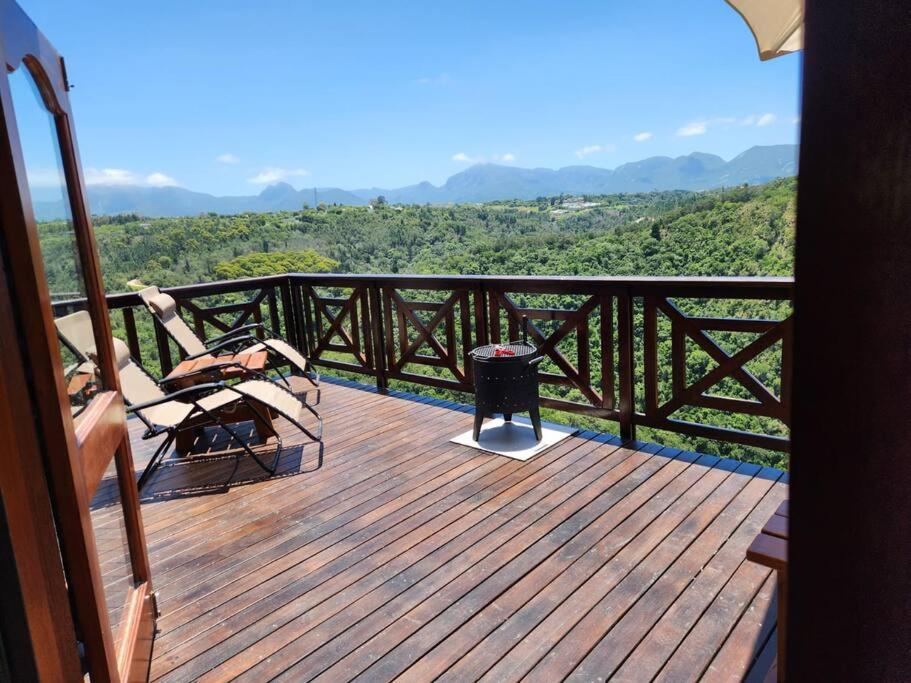 Silver Mist @ Ballots Bay, Victoria Bay (updated prices 2026)