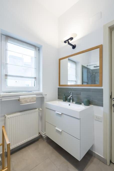 Marvelous Park View - Big Terrace - 2BDR, Bucharest (updated prices 2025)