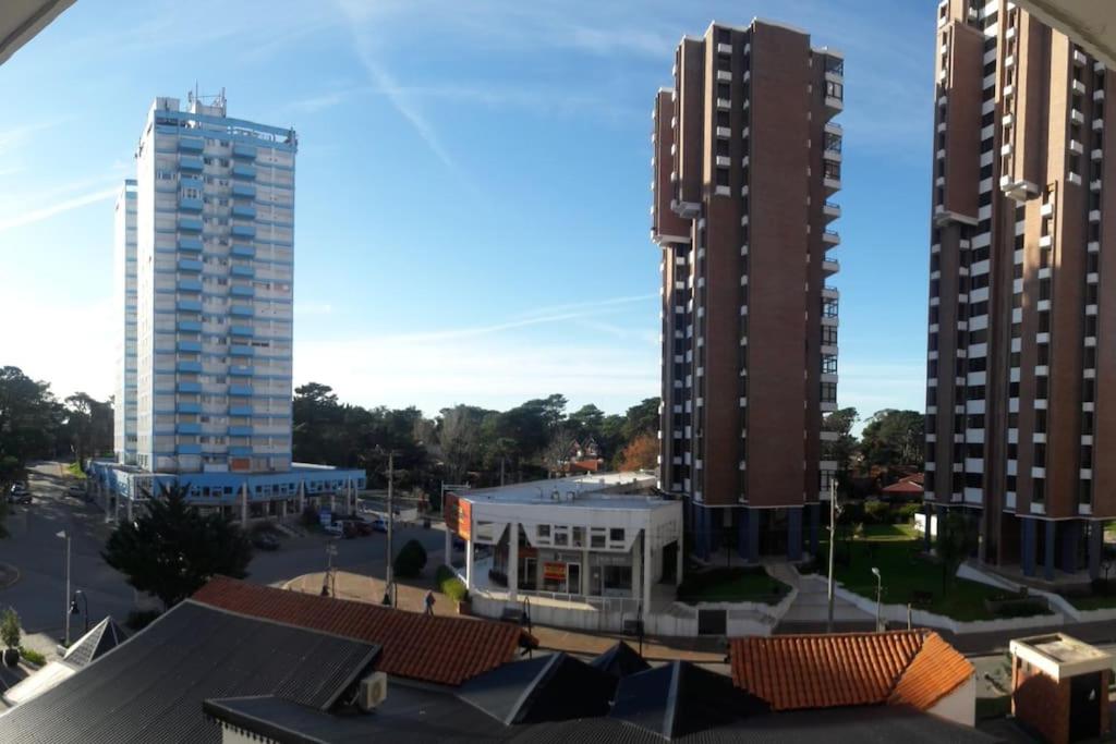 Centro de Pinamar, 4 cuadras de la playa. Wifi!, Pinamar (updated ...