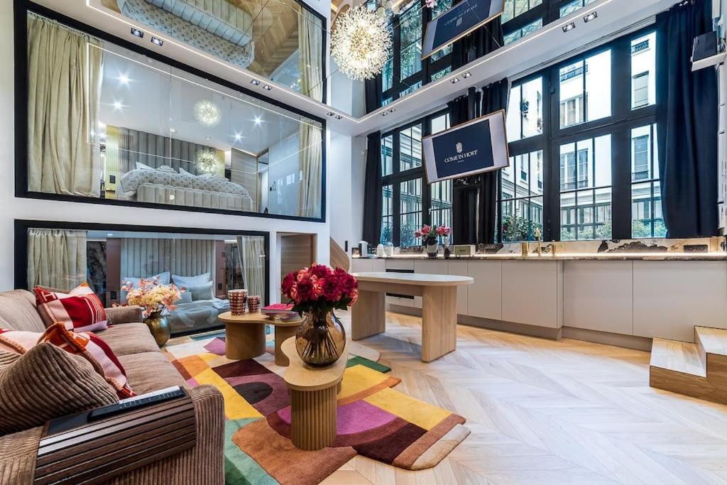 Luxe Triplex, Cinema Near Place des Vosges AC, Paris – Aktualisierte ...