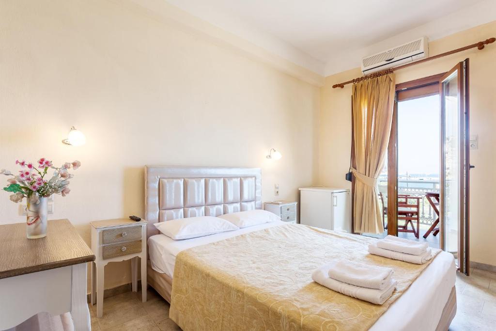MON REPOS, Panormos Skopelos (updated prices 2025)