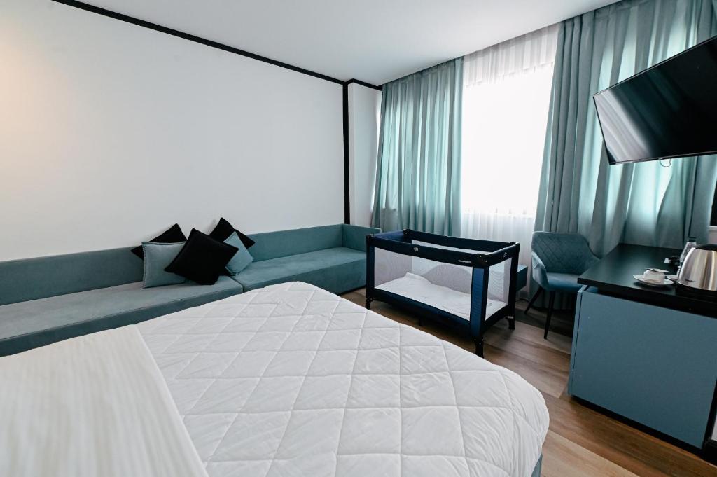 Royal G Max, Golem (updated prices 2025)