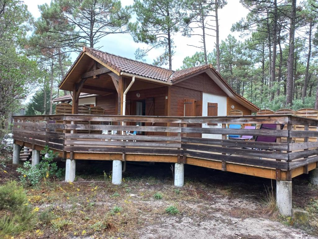 CHALET B NATURISTe MAEVA, Le Porge (updated prices 2026)