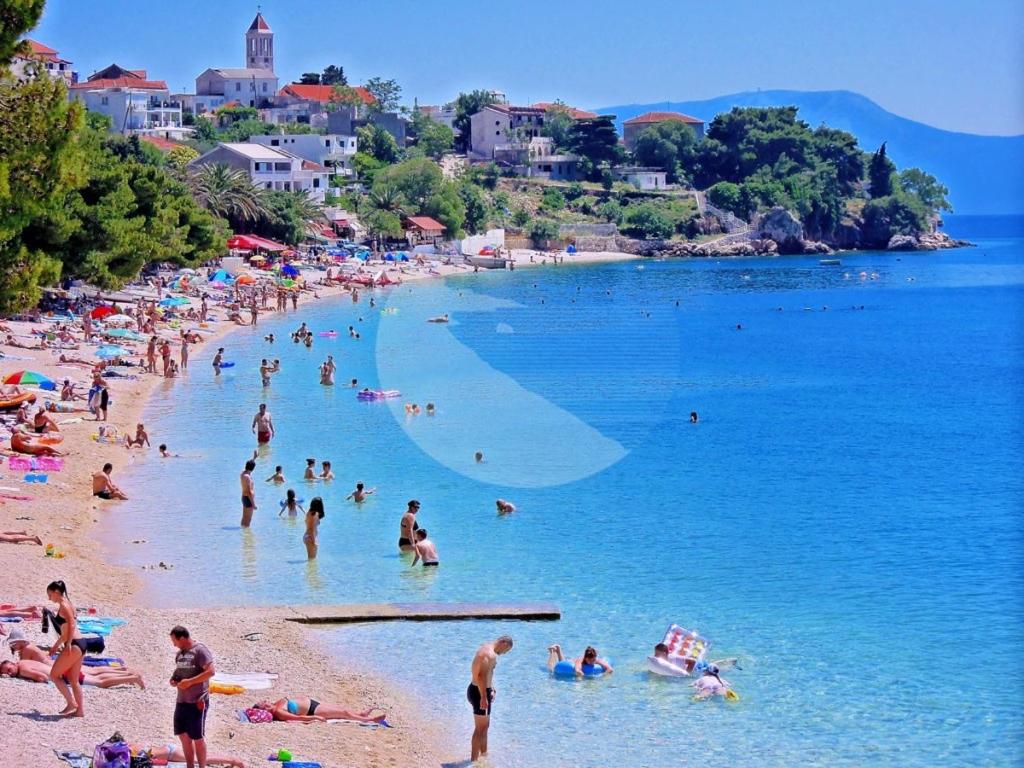 Vito, Gradac (updated prices 2025)