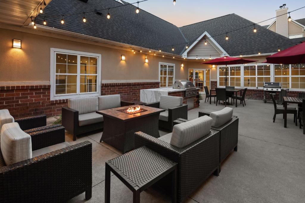 Residence Inn Minneapolis St. Paul/Roseville, Roseville (updated prices ...