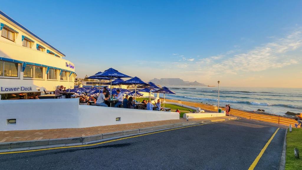 The Blue Peter Hotel, Bloubergstrand (updated prices 2025)