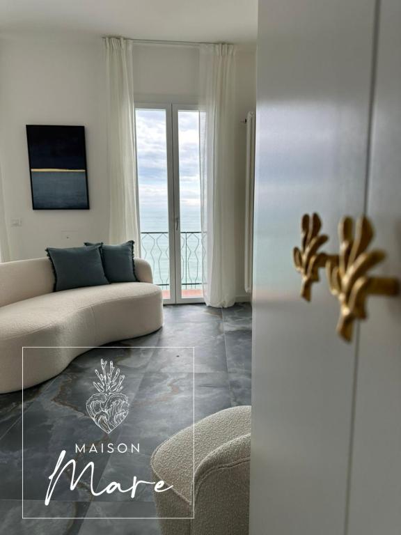 "Maison Mare" Fronte Spiaggia, Ceriale (updated prices 2024)