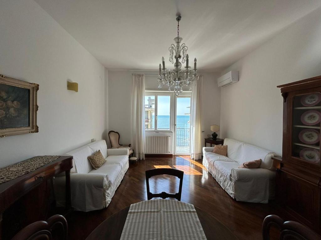 Mare in Centro, Salerno (precios actualizados en 2026)