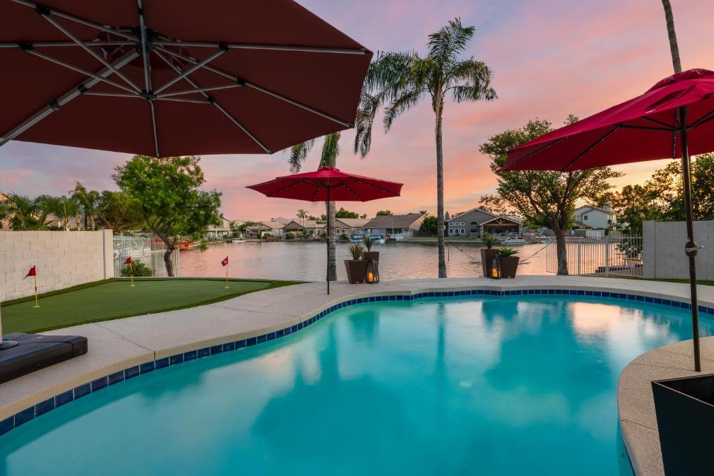 Enjoy Spring Training, State Farm Stadium, Golf, Avondale (updated ...