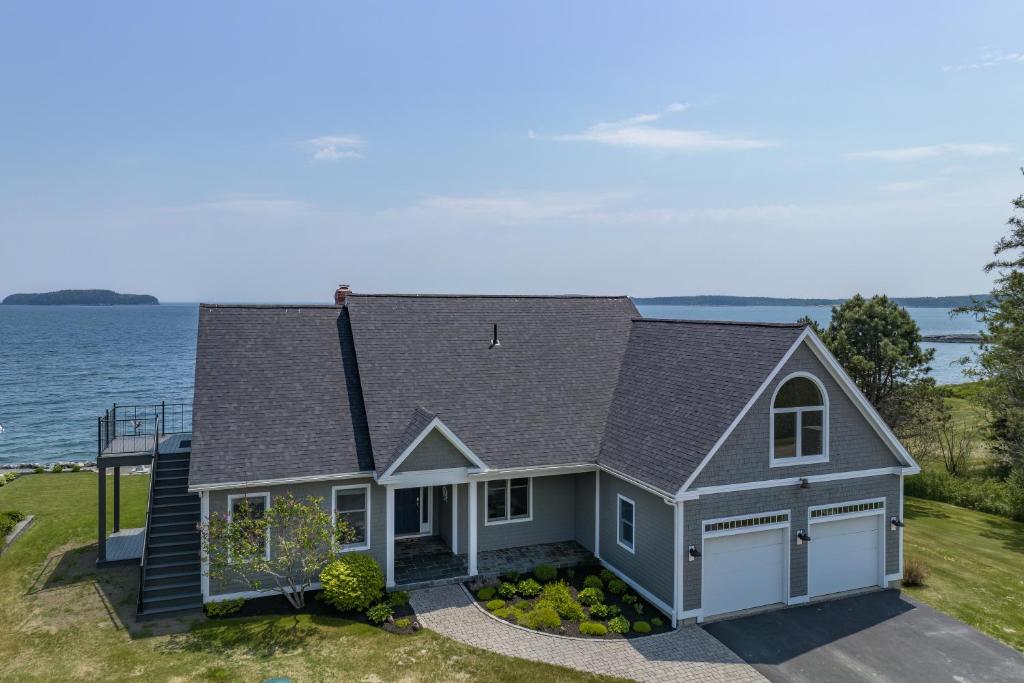 Maine Oceanfront House, Jonesport (updated prices 2025)