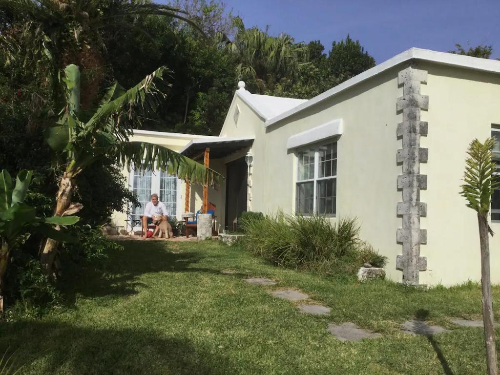 Cosy 2BR House, Chelston (updated prices 2024)