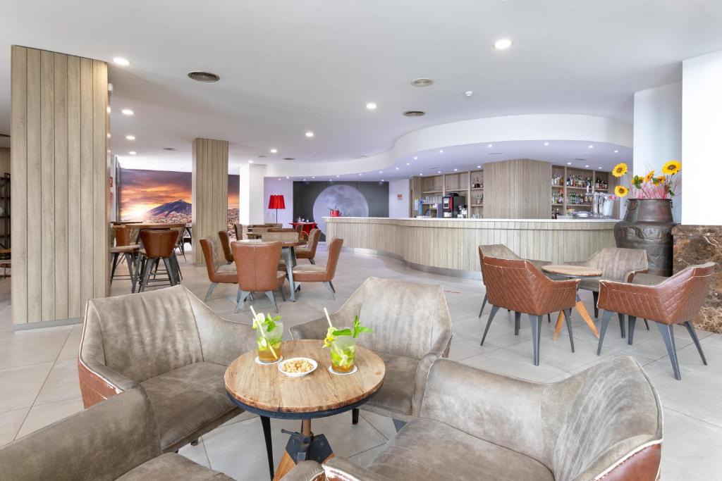 Alexandre Gala, Playa de las Américas (precios actualizados 2025)