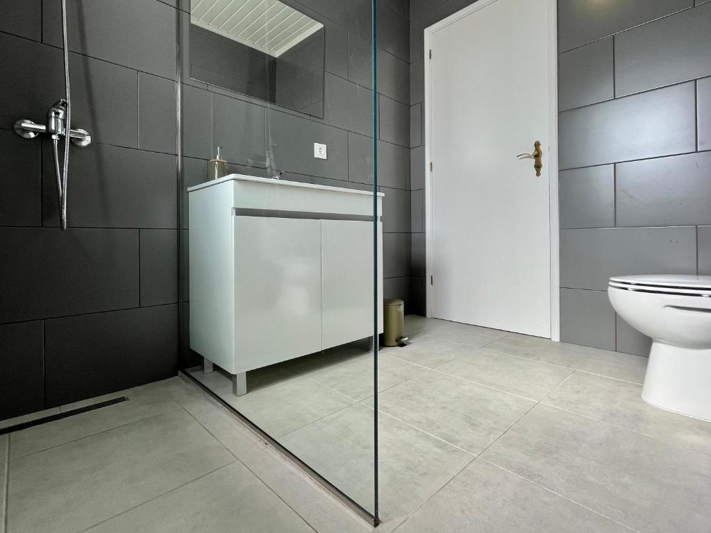 Remote Tribe,蓬塔德尔加达（2026年最新房价）