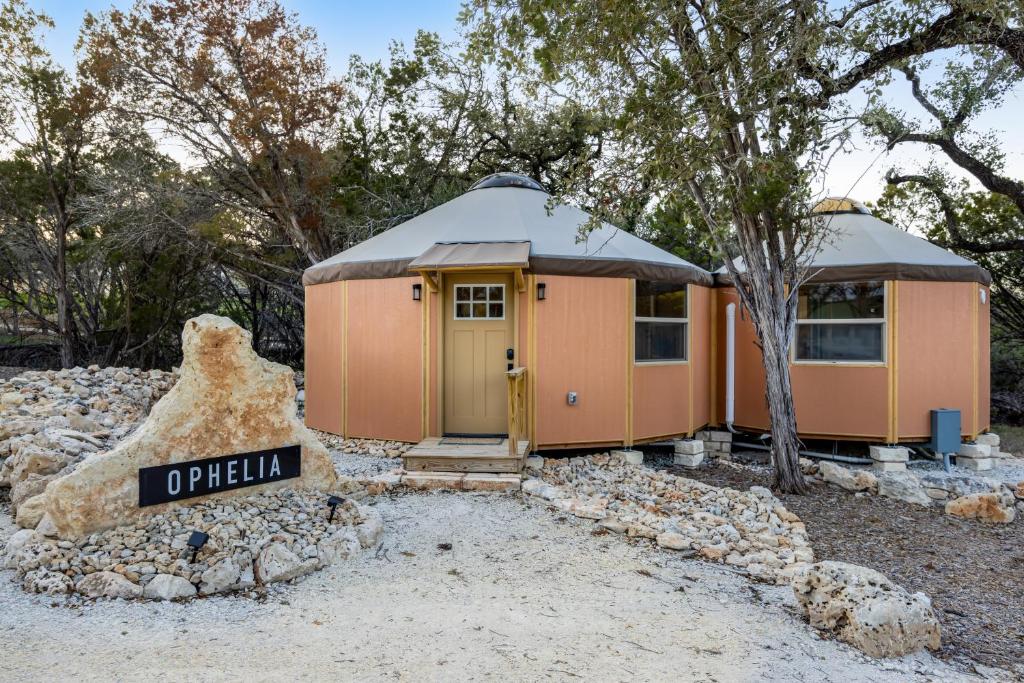 Ophelia - Freedom Yurt Cabins, Canyon Lake (updated prices 2025)