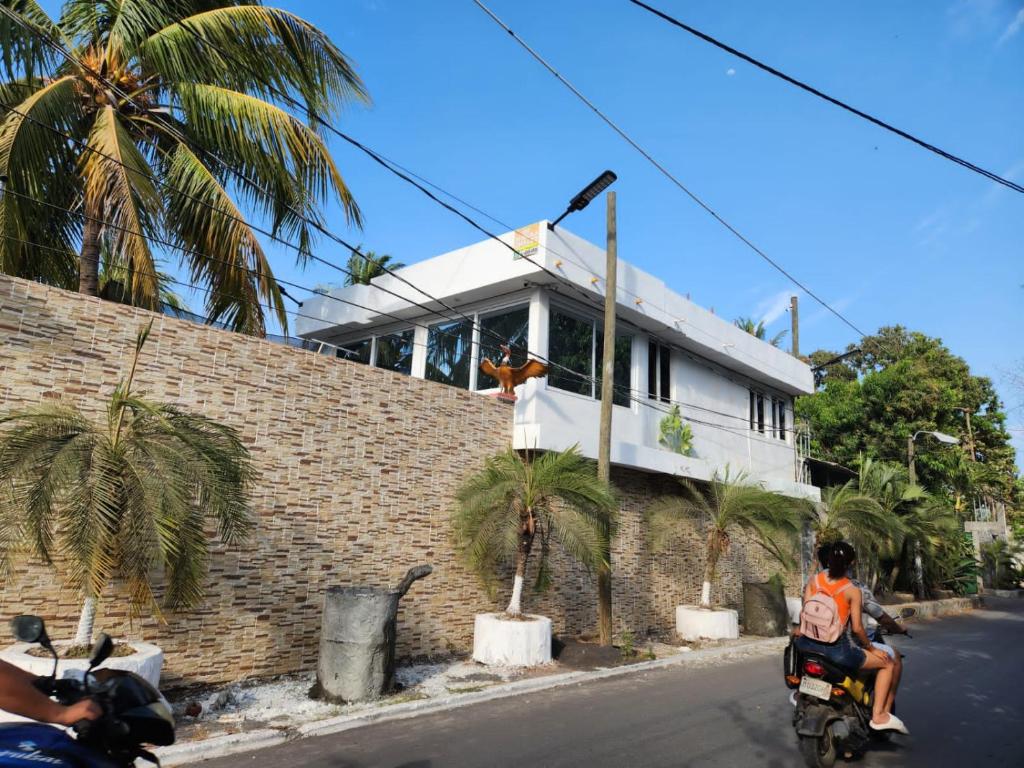 Casa Blanca de los pelícanos, Escuintla (updated prices 2025)