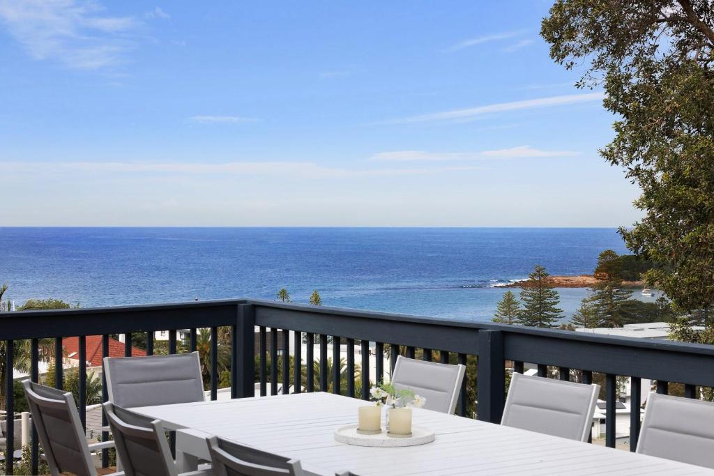 Barnhill Beach House - Amazing Views, Terrigal – Updated 2024 Prices
