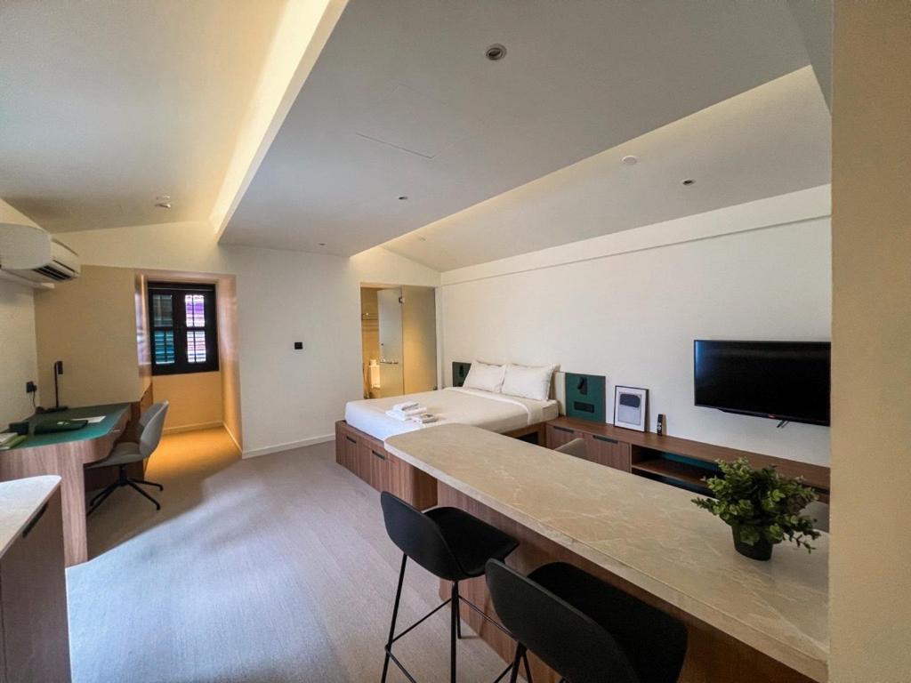 Weave Suites - Midtown, Singapore (updated prices 2025)