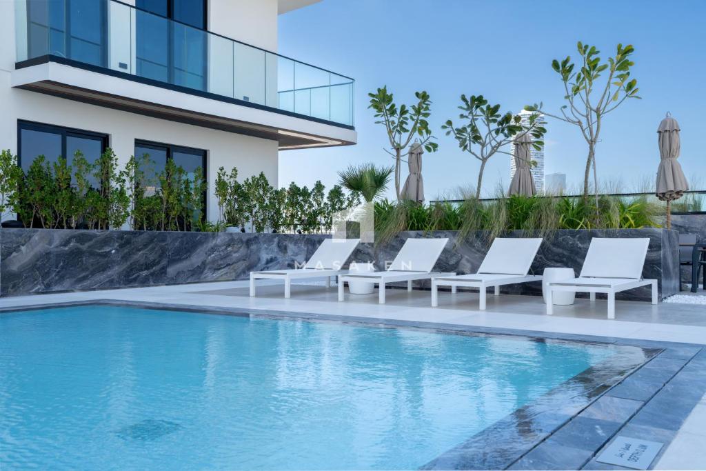 Gorgeous 1bedroom In Jvc With Pool And Gym Access, Dubai (updated ...