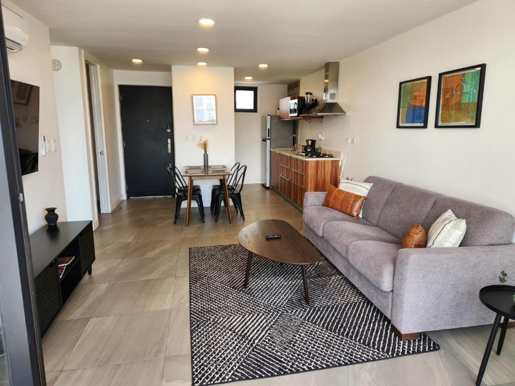 Downtown Apartment with Balcony City View, Gym & Lounge, Tijuana ...