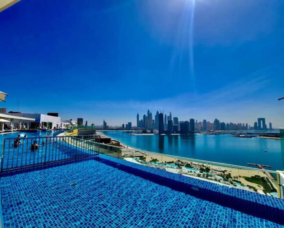 Seven Palm Studio with Rooftop Infinity Pool, Dubai (aktualisierte Preise für 2025)