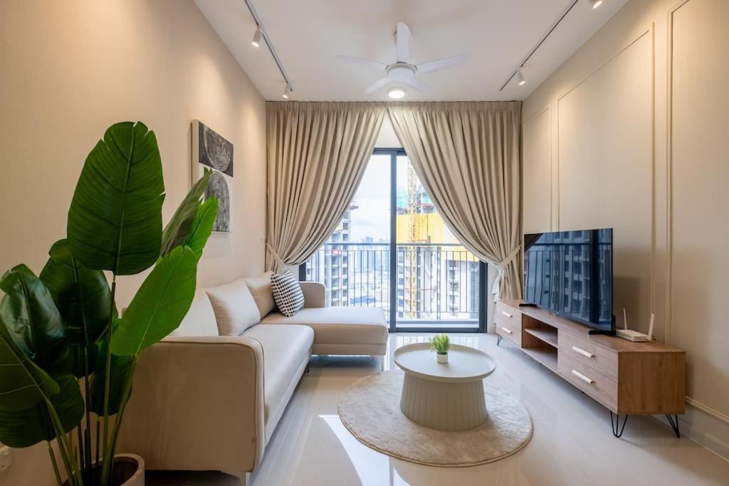 Linked Bridge to Sunway Velocity Mall 4BR MRT 中文房东, Kuala Lumpur ...