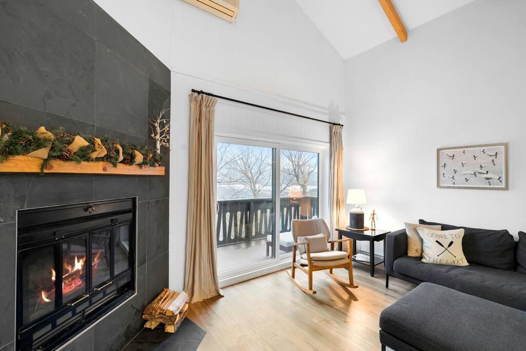 Cozy & Simple Condo with Views of Mont-Tremblant, Mont-Tremblant ...