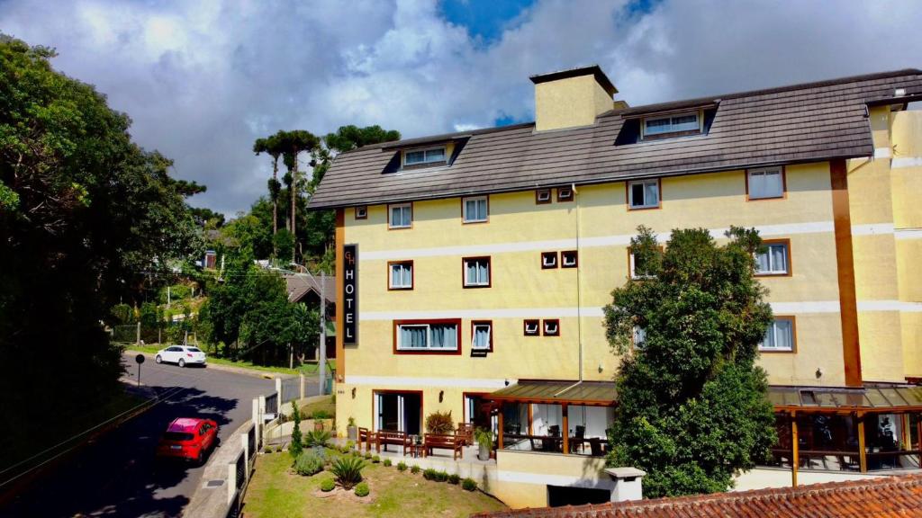 Hotel Golden Hills, Canela (precios actualizados 2026)