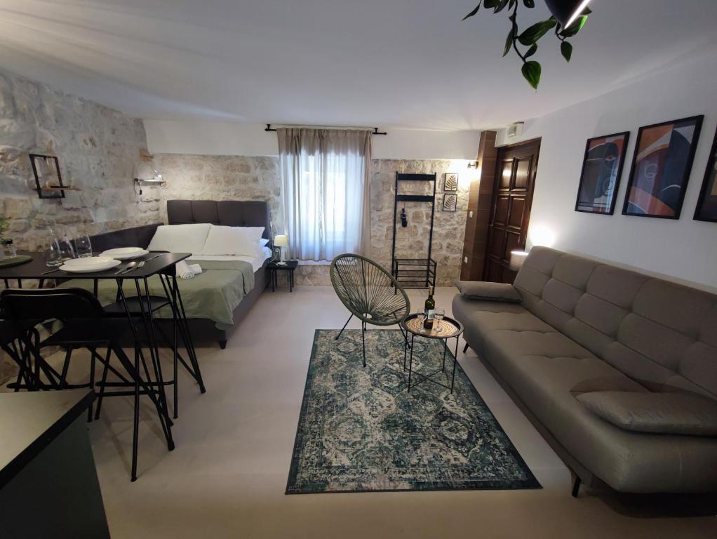 Studio Tamara, Trogir (updated prices 2026)