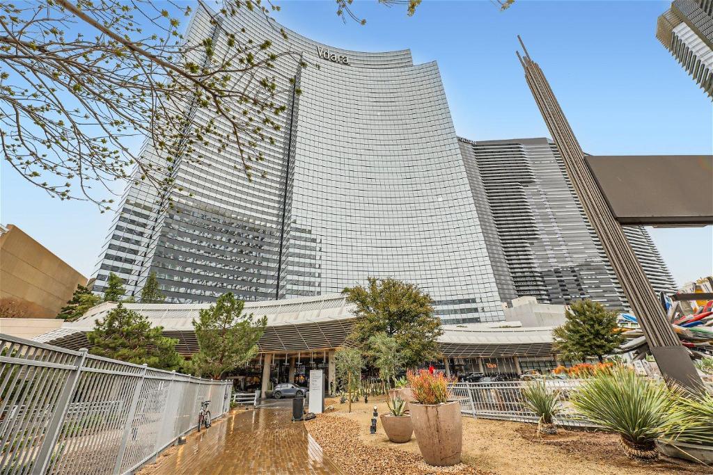 Vdara Corner Suite Review Club Lounge Review: Vdara Hotel & Spa, Las