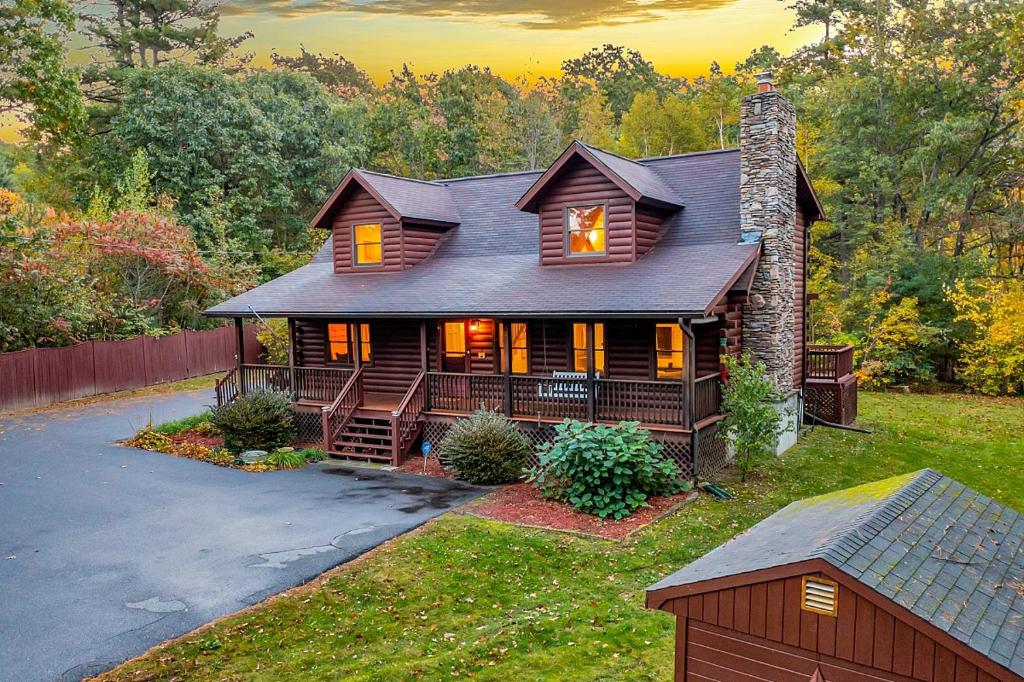 Our Pondside Cabin, Westminster (updated prices 2026)