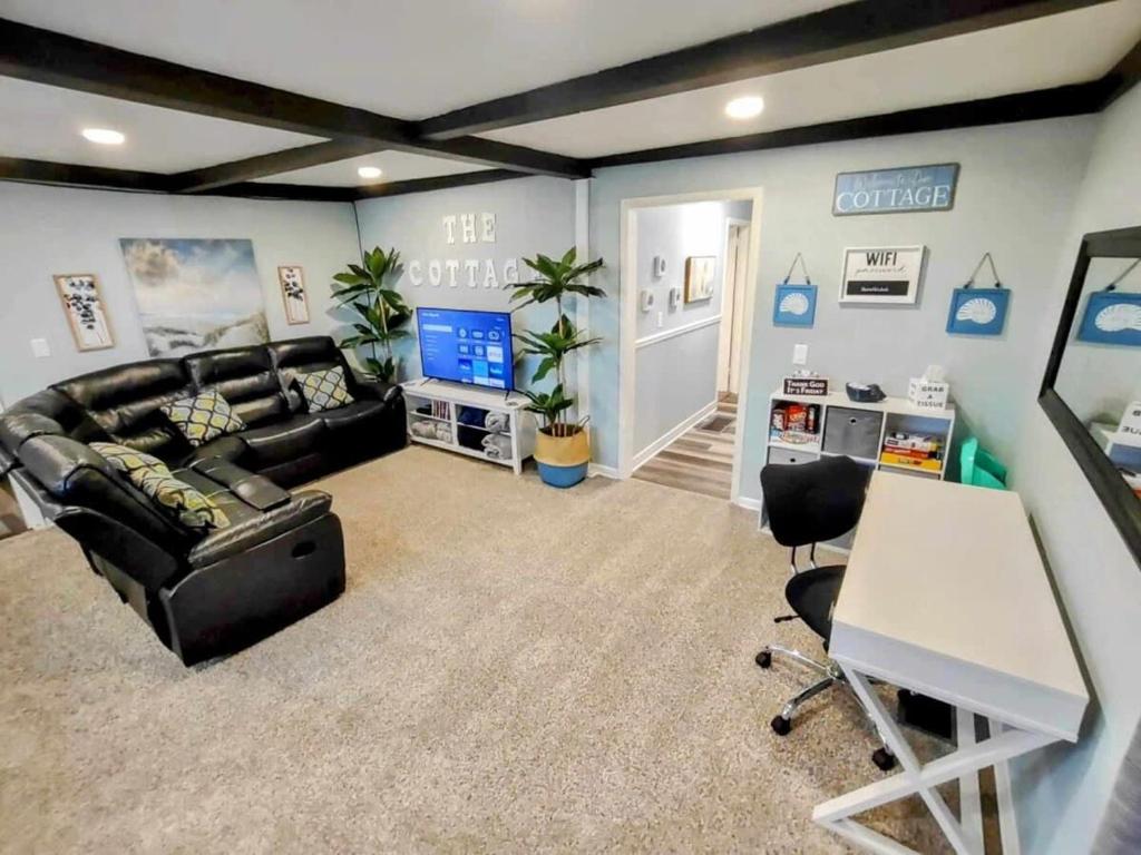 The Cottage At Long Lake, Portage (updated prices 2025)