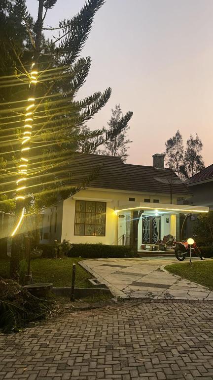 Kota bunga villa, Cikundul – Updated 2024 Prices