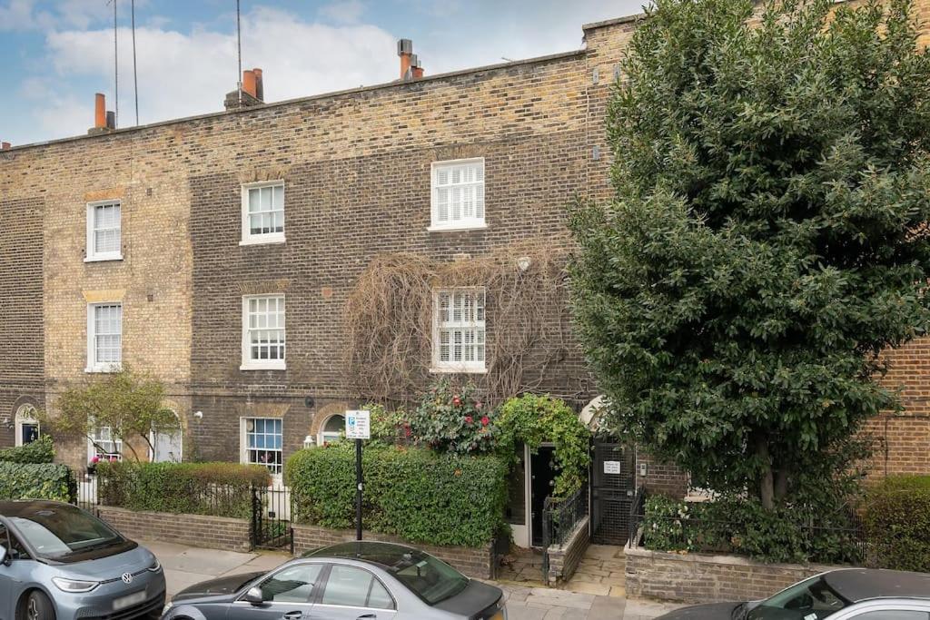 The Belgravia Townhouse / Fairy-Lit Garden, London – Updated 2024 Prices