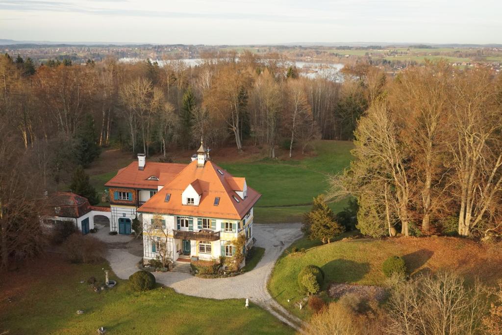 Ferienwohnungen Villa Riedwies, Murnau am Staffelsee (updated prices 2025)