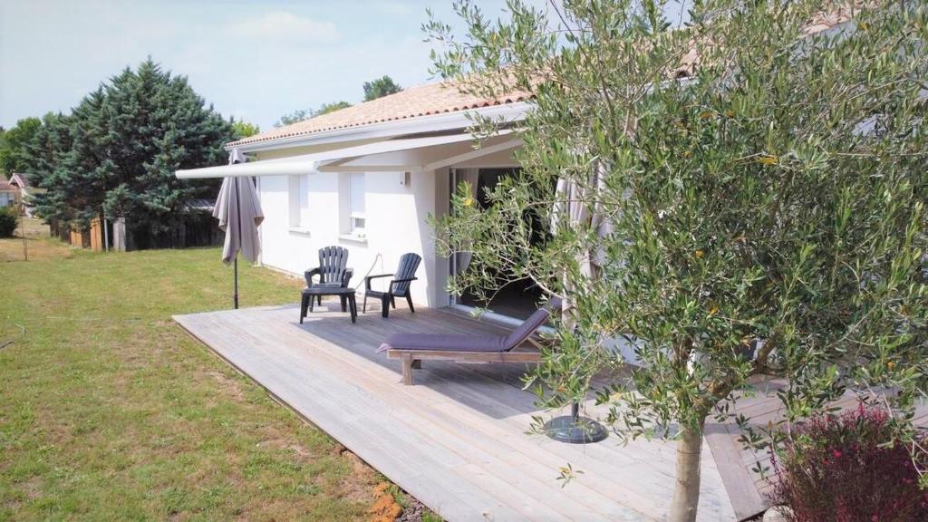 Chez Steph, Salles (updated prices 2025)