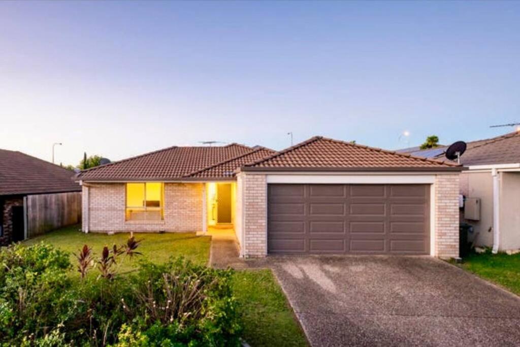 4 bedroom Entire house in Drewvale., Browns Plains (updated prices 2025)